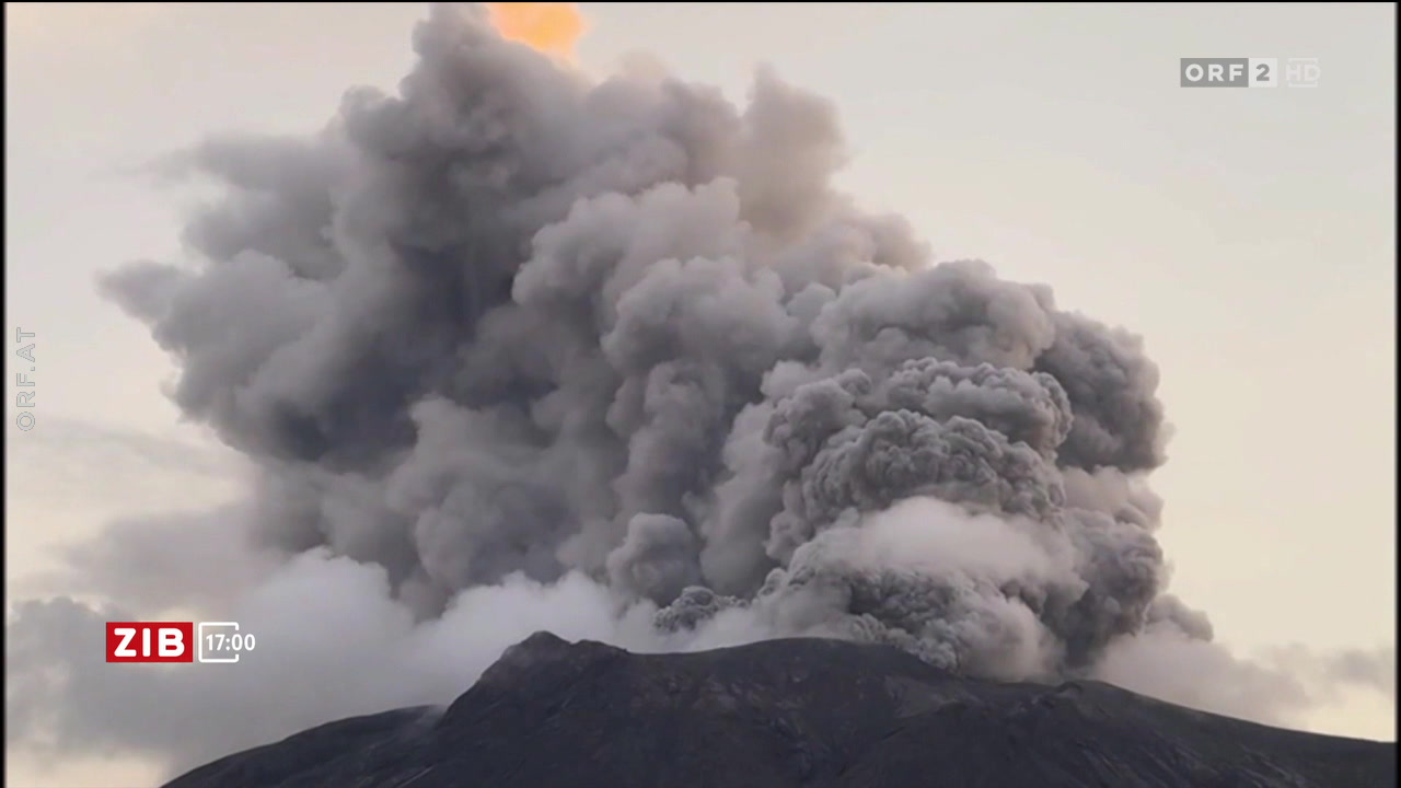 Indonesien: Vulkan "Ruang" erneut ausgebrochen - ZIB 17:00 vom 20.04. ...