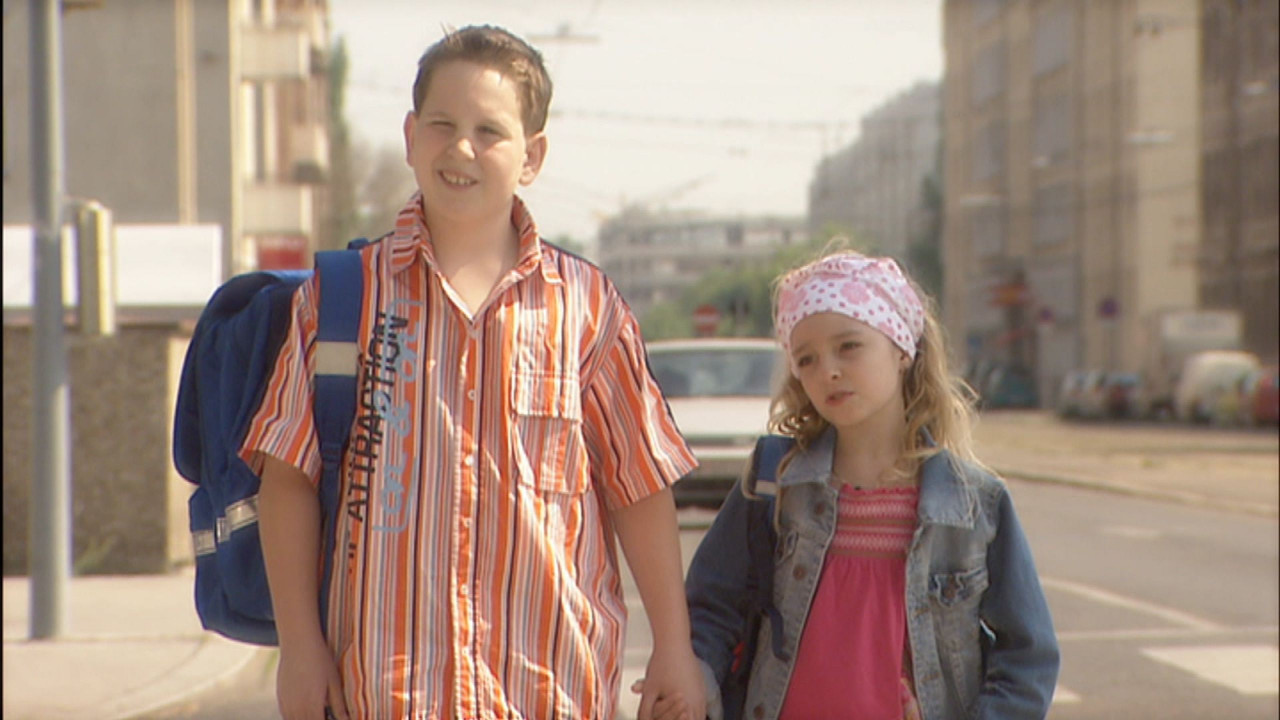 Helmi-Kinder-Verkehrs-Club: Blaulicht und Sirene - ORF ON